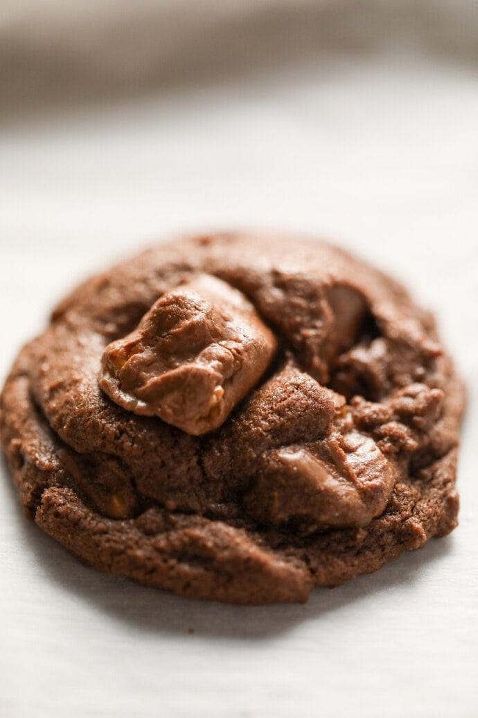Chewy Chocolate Snickers Cookies - Lauren's Latest