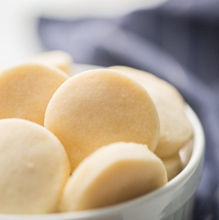 Perfect Shortbread Cookies (tender & buttery) - Lauren's Latest