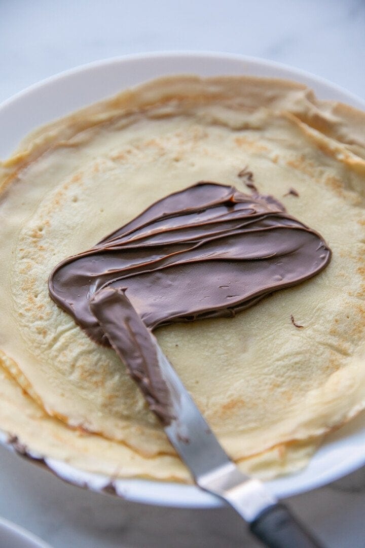 Nutella Crepes {easiest recipe!} - Lauren's Latest