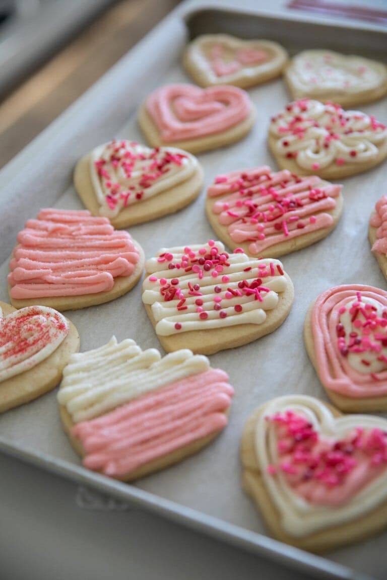 Valentine Sugar Cookies (soft & sweet) - Lauren's Latest