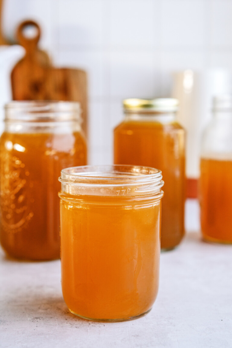 Homemade Bone Broth Recipe - Lauren's Latest