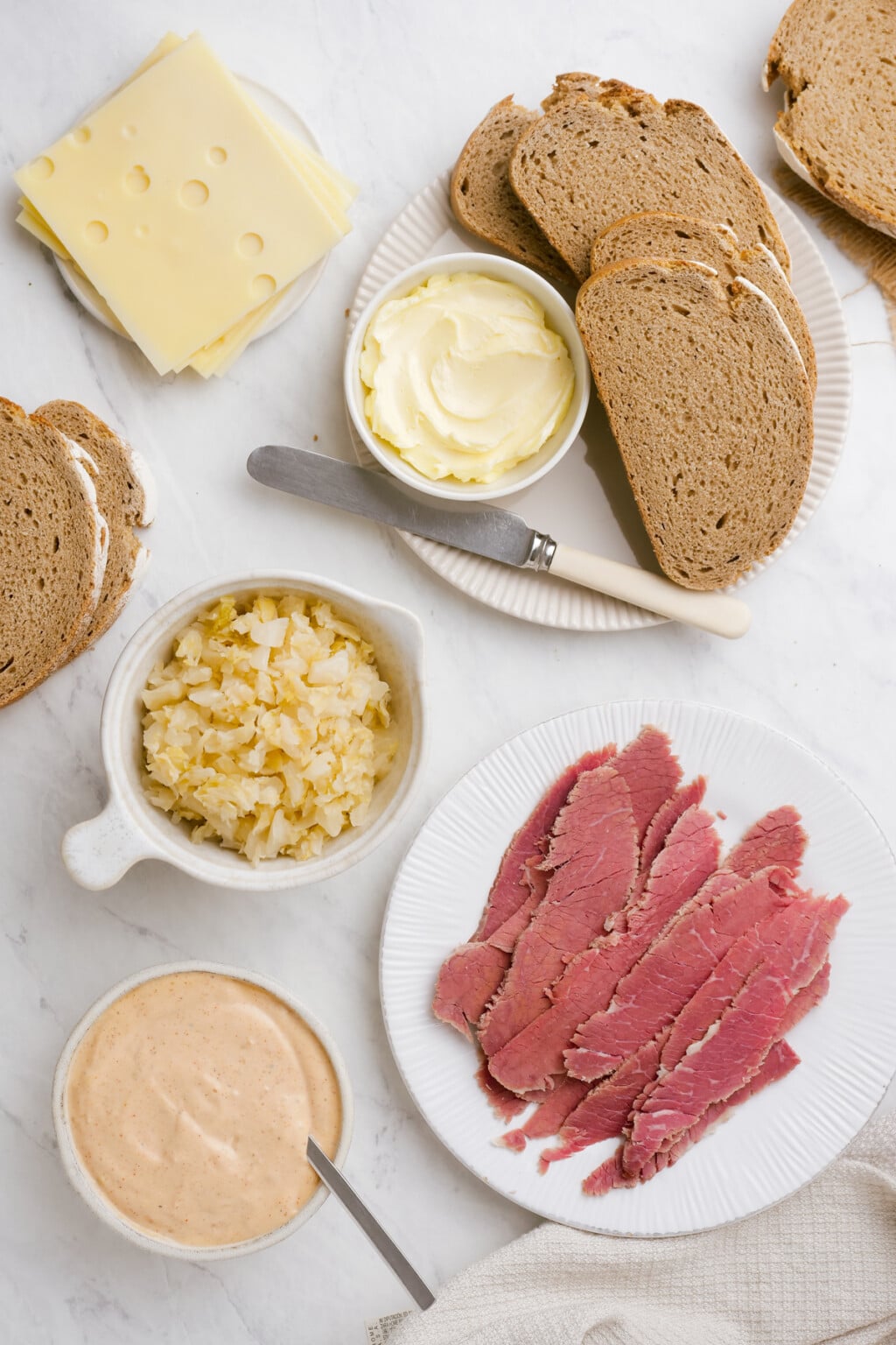 Homemade Russian Dressing Recipe for Reuben - Lauren's Latest