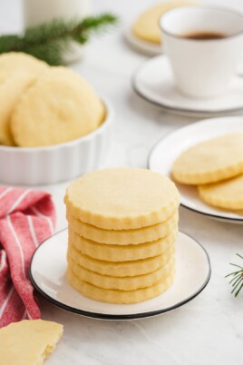 Perfect Shortbread Cookies (tender & buttery) - Lauren's Latest