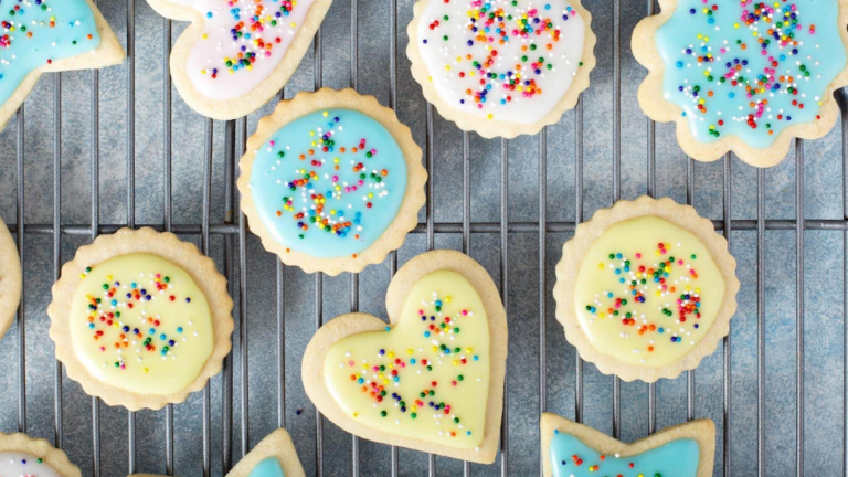37 Old-Fashioned Christmas Cookies That Never Go Out of Style - Lauren ...